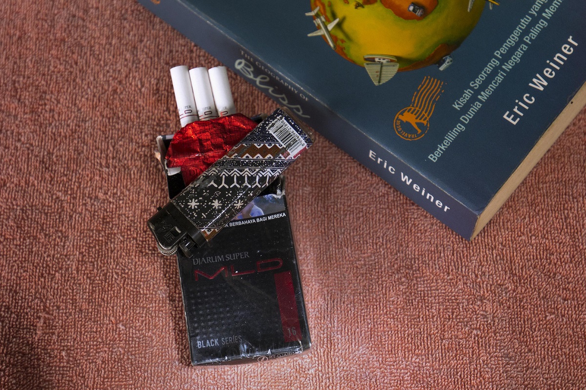 Pertanda dari Bungkus Rokok – Bungkus Rokok