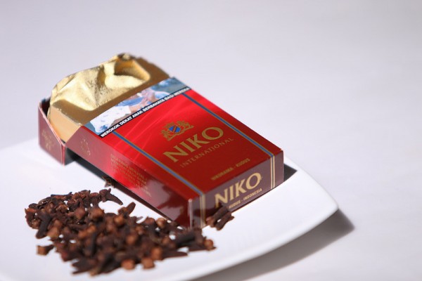 Fotografi Unik dari Tumpukan Bungkus Rokok | Bungkus Rokok