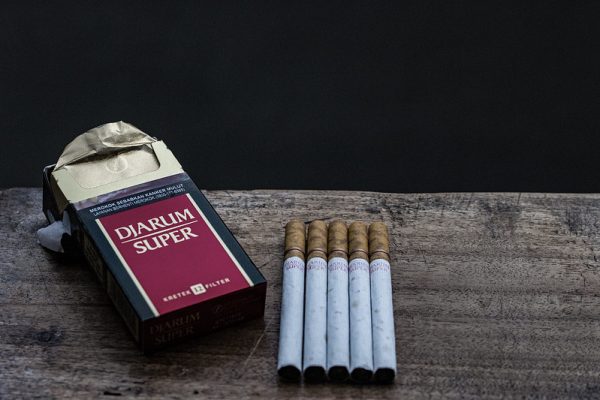 Djarum Super: Bungkus Rokok Warna Merah yang Ikonik – Bungkus Rokok